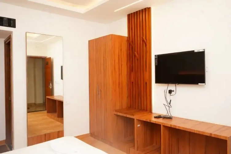 Hotel Anithaparthiban - Tańdźawur