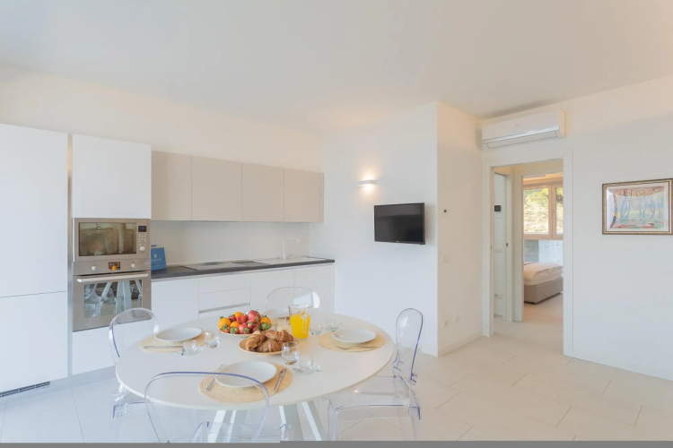 Valarin Firenze Luxory Apartment Wellness - Domaso