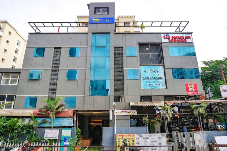 Fabhotel Tan Square - Pune