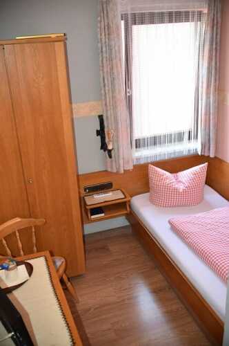 Gasthof Zum Goldenen Schiff - Marktbreit