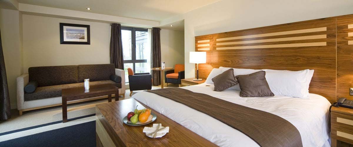 Raheen Woods Hotel - Galway