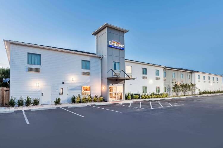 Red Roof Inn Baton Rouge - Baton Rouge, LA