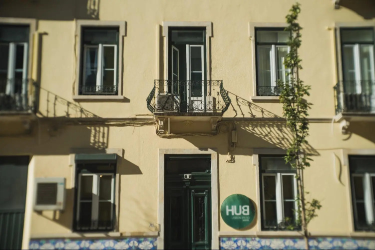 Wot Lisbon Patio Hostel - Lisbon