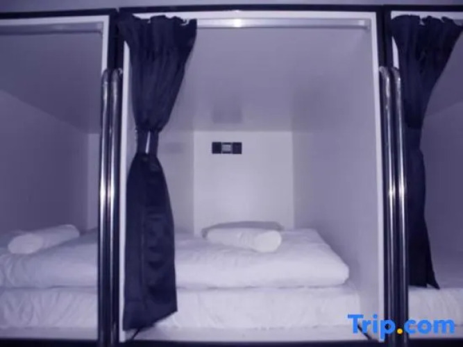 Oyo 91036 J Capsule Hotel @ Jalan Bukit Bintang - Bukit Bintang
