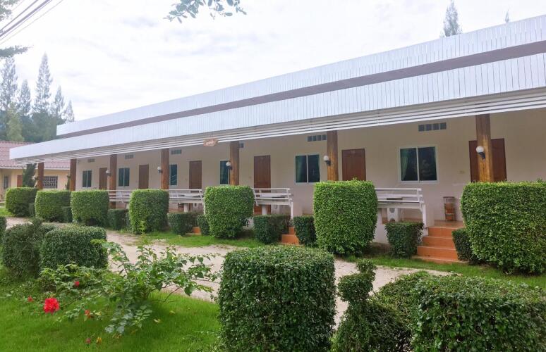 Tanaosri & Creekside Resort - 