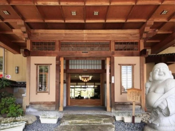 Yumoto Hotel Achikawa - Achi