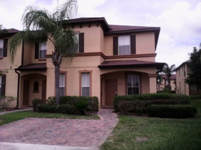 Columbus Vacation Villas - Haines City, FL