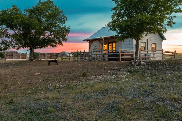 Timberrose B&b - Luckenbach, TX