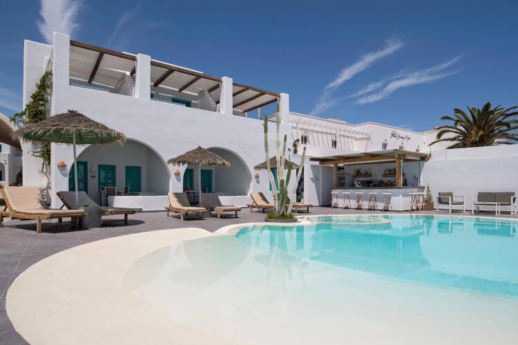 Nissia Apartments - Santorini