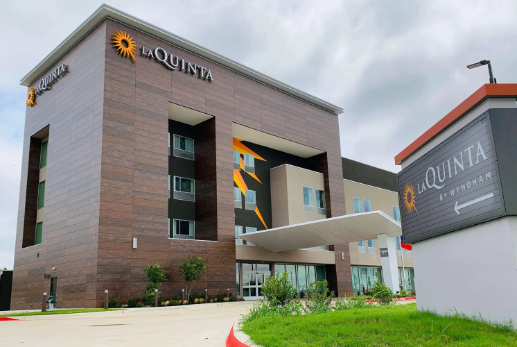 La Quinta Inn & Suites By Wyndham-red Oak Tx Ih-35e - Waxahachie, TX