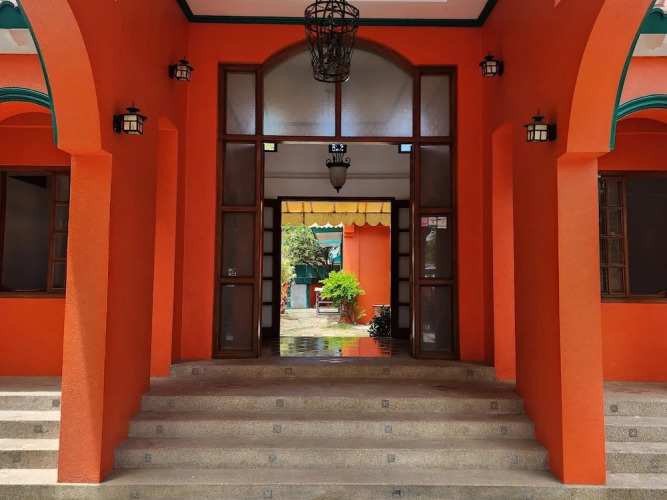 Kulibangbang Beach Resort - 