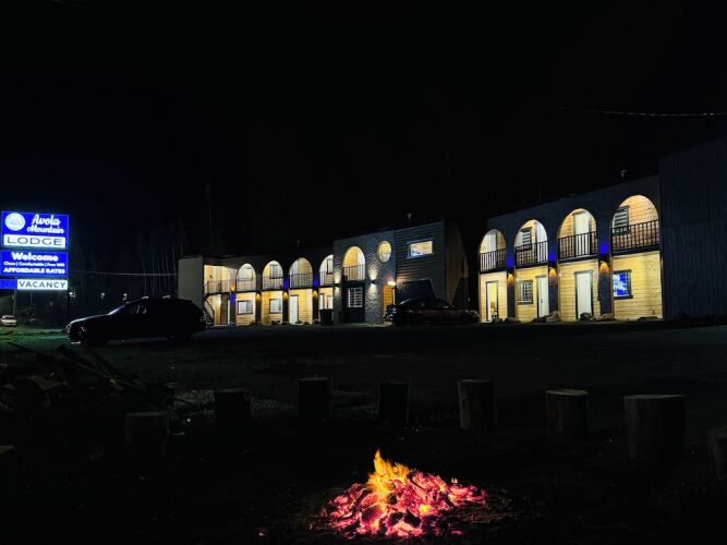 Avola Mountain Lodge - British Columbia