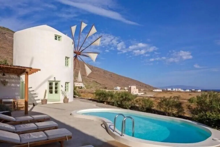 Green Windmill Villa - Santorini