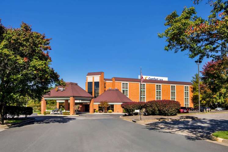 Comfort Inn Virginia Horse Center - Lexington, VA