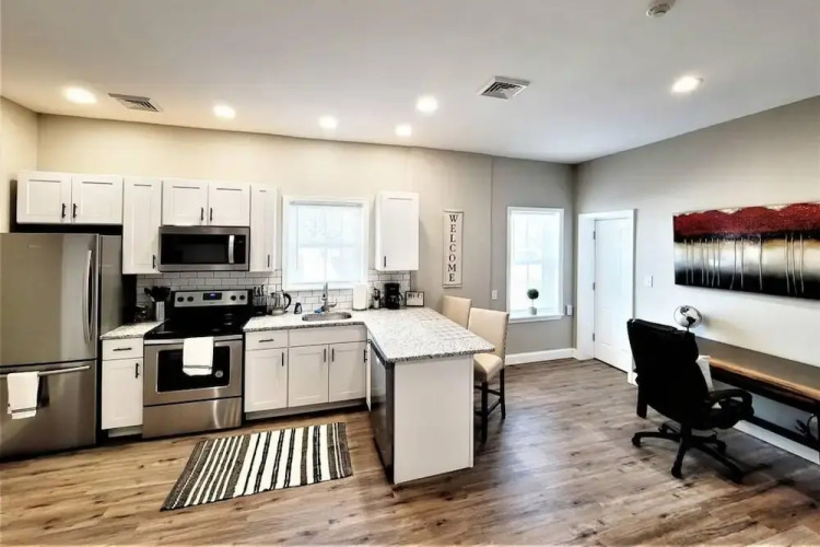 The Penthouse At Park Place King Bed Fast Wifi And Free Coffee - Hoopes Reservoir, DE