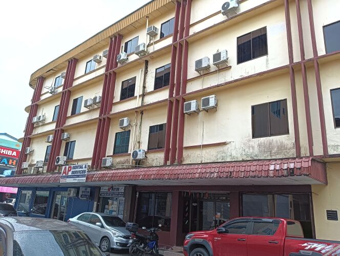 Oyo 90809 Oriental Hotel - Sarikei