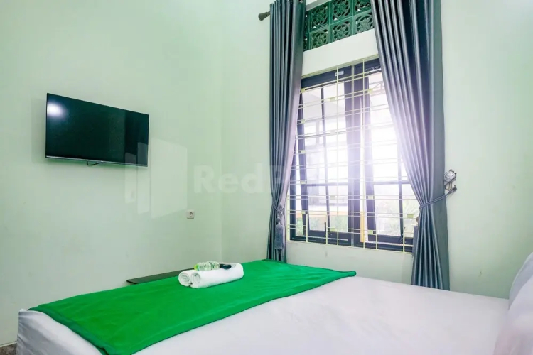 Trubus Guesthouse Syariah Magelang Mitra Reddoorz - Magelang