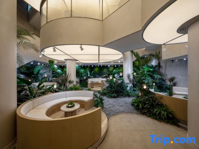 Guanhu Warm Soup Resort Hotel - Huzhou