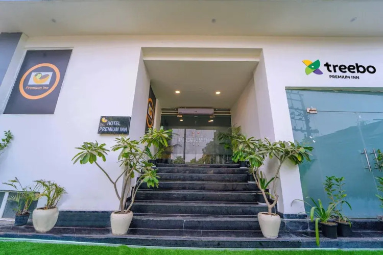 Treebo Premium Inn - Faridabad