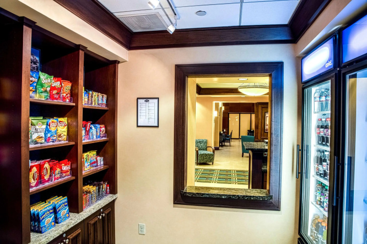 Hampton Inn & Suites Sacramento-elk Grove Laguna I-5 - Elk Grove, CA