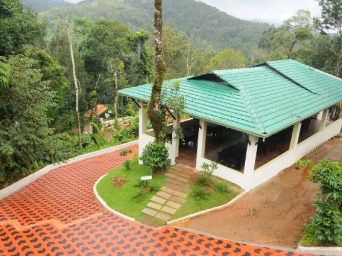 La Flora Jungle Hill Resort - Coorg - Kodagu