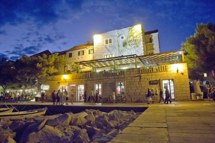 Hotel Kaštil - Bol