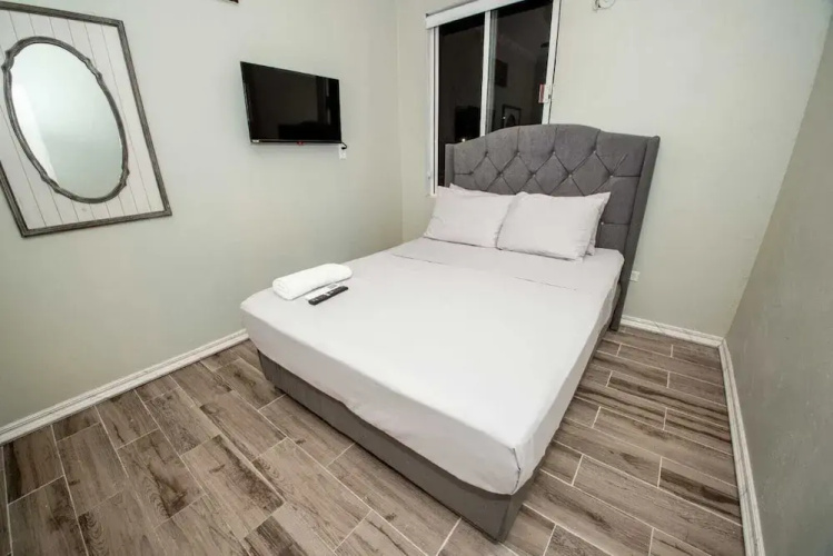 Maximum Beach Hotel - Corozal