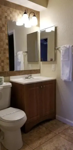 Sierra Crossing Motel - Fontana, CA