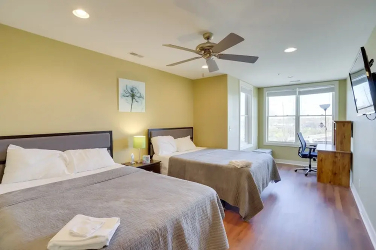 St Joseph Condo < 1 Mi To Beach & Downtown! - Benton Harbor