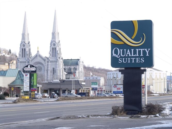 Quality Suites - ボープレ