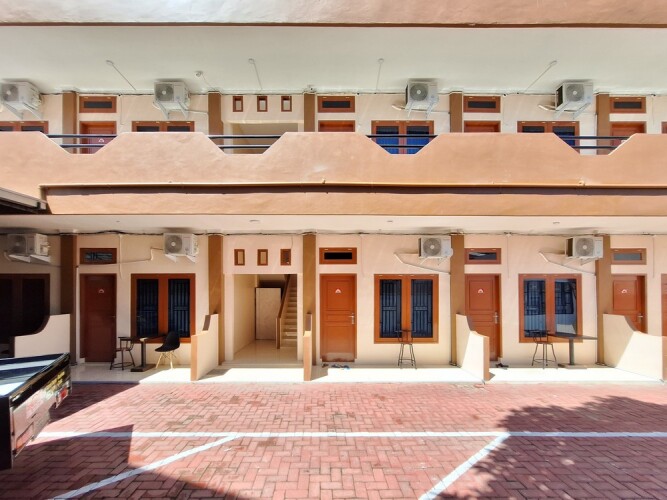 Reddoorz Syariah Near Pasar Raya Padang - Padang