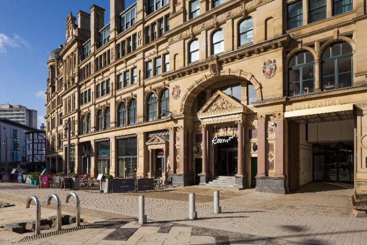Roomzzz Manchester Victoria - Sheffield
