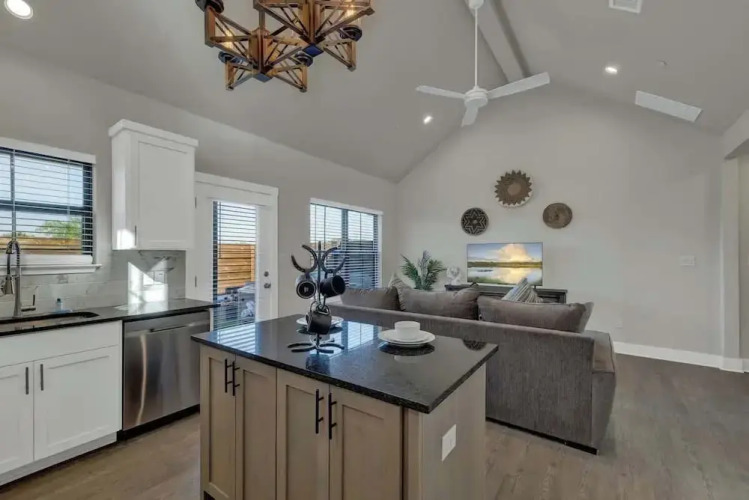 Hill Country Wine Hideaway - Fredericksburg, TX