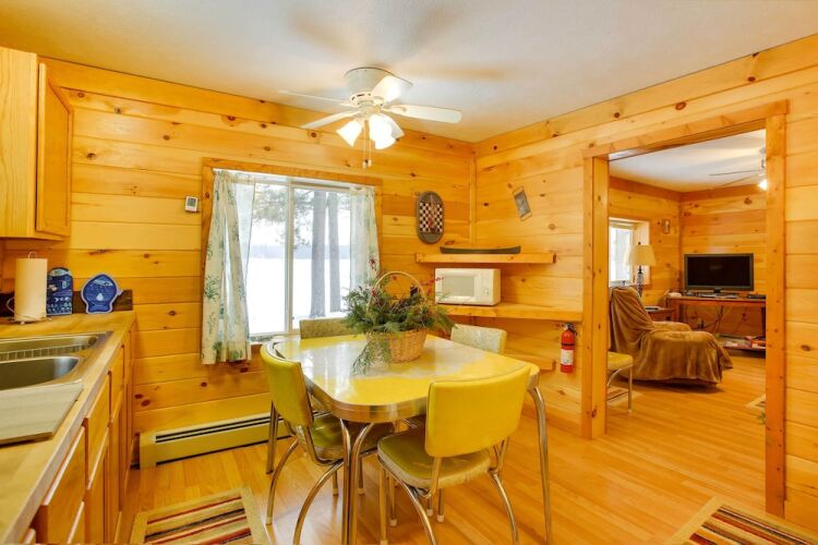 Cozy Interlochen Cabin W/ Dock: 1 Mi To Green Lake - Interlochen, MI