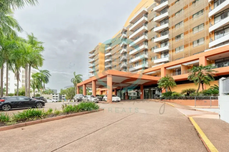 Hotel Suite Sunset View Pool Balcony Office - Darwin