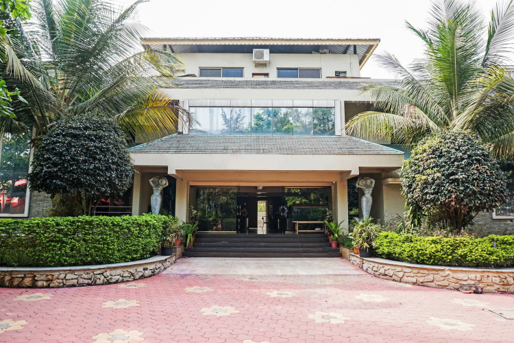 Aquarius Resort - Pune