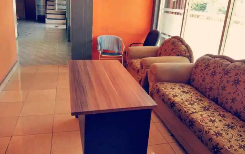 Radja Guest House By Zuzu - Makassar