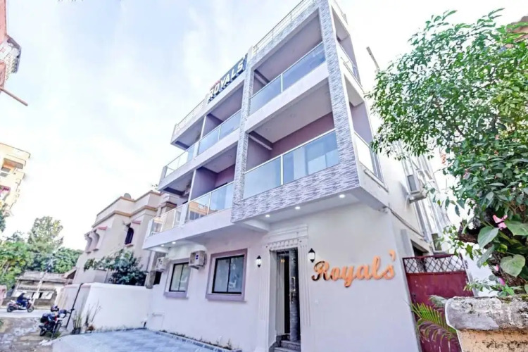 Hotel Royals - Ranchi