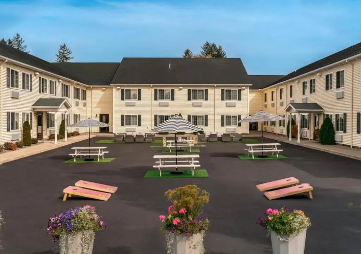Hotel One75 - Hamilton, NY