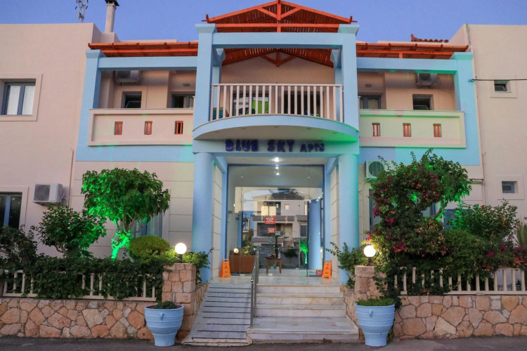 Blue Sky Hotel Apts - Kato Gouves