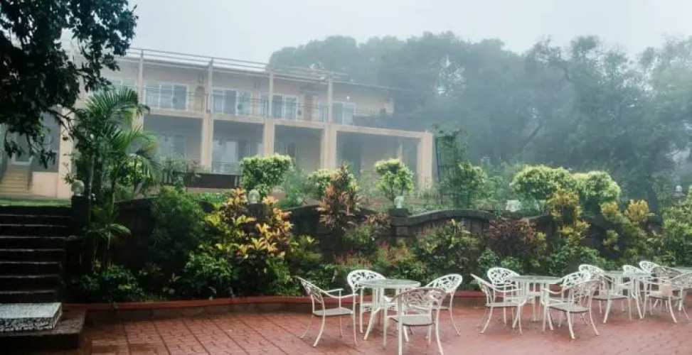 Lake View Resort Lavasa - Mahabaleshwar