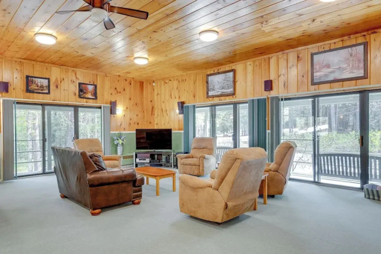Resort Condo W/ Loft: 1 Mi To Attitash Mountain! - Jackson, NH
