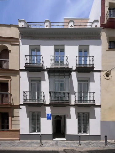 Naranjas Y Limones, By Homing U - Seville