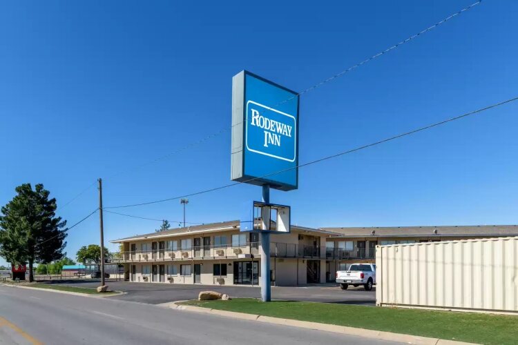 Rodeway Inn Midland South - Midland, TX