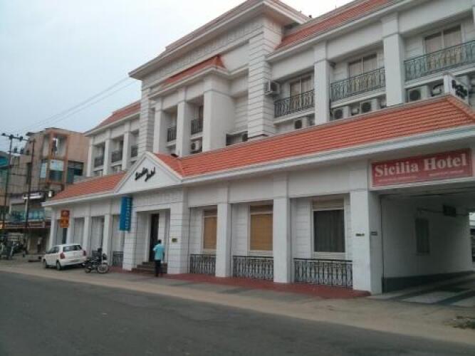 Sicilia Hotel - Thodupuzha