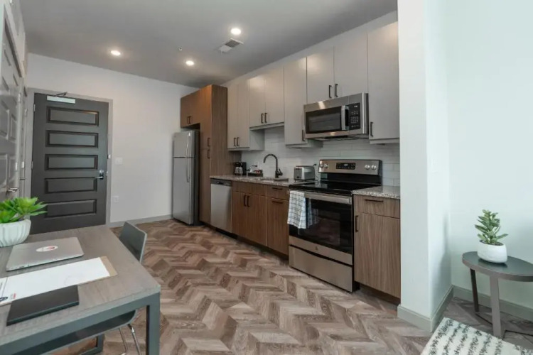 Yugo Guest Suites - Illinois