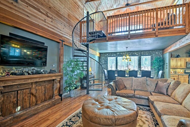 Flagstaff Cabin On 5 Acres W/ Fireplace & Fire Pit - Flagstaff, AZ