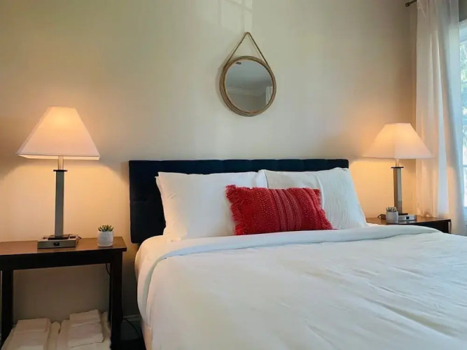 83rd Street Comfy Cottage - Birmingham, AL