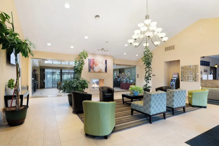 Antioch Hotel & Suites - Fox Lake