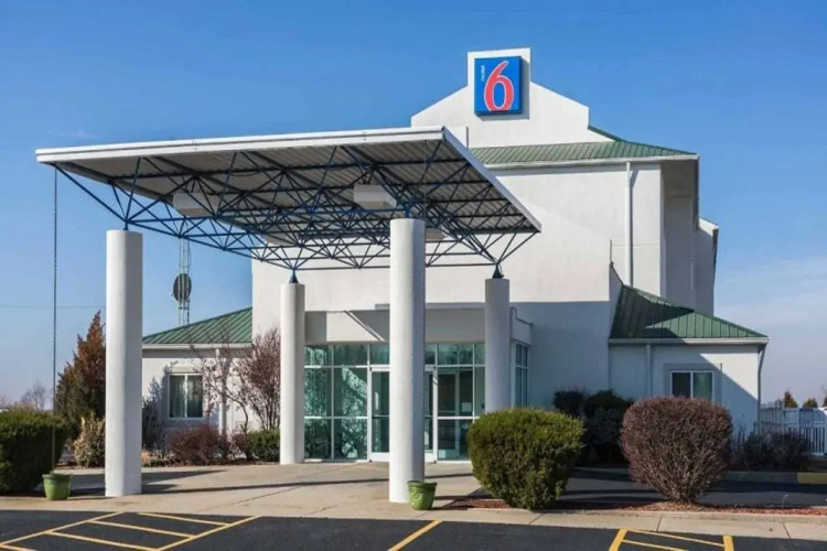 Motel 6 Dale, In - Santa Claus, IN